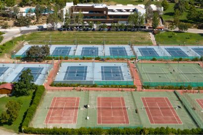 Complejo Deportivo RACE: Tu club deportivo en Madrid